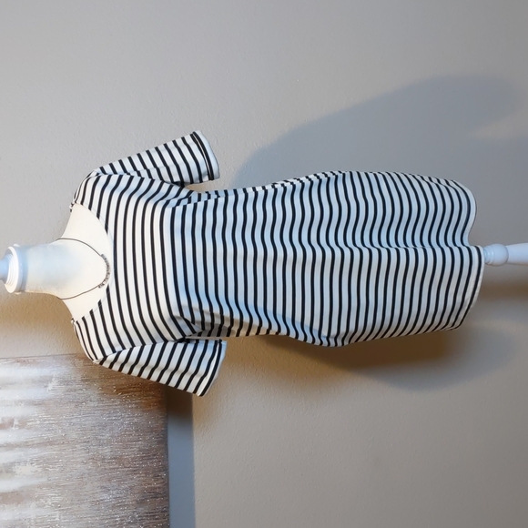 Ellison | Dresses | Ellison Black And White Striped Short Sleeve Dress ...